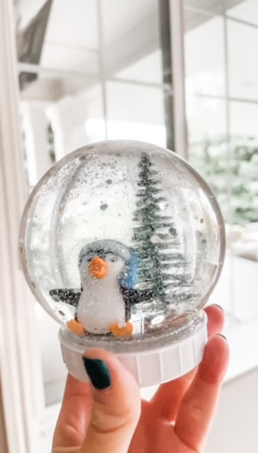 DIY Snow Globe Craft for Kids: The Perfect Holiday Fun & Gift-Making A ...